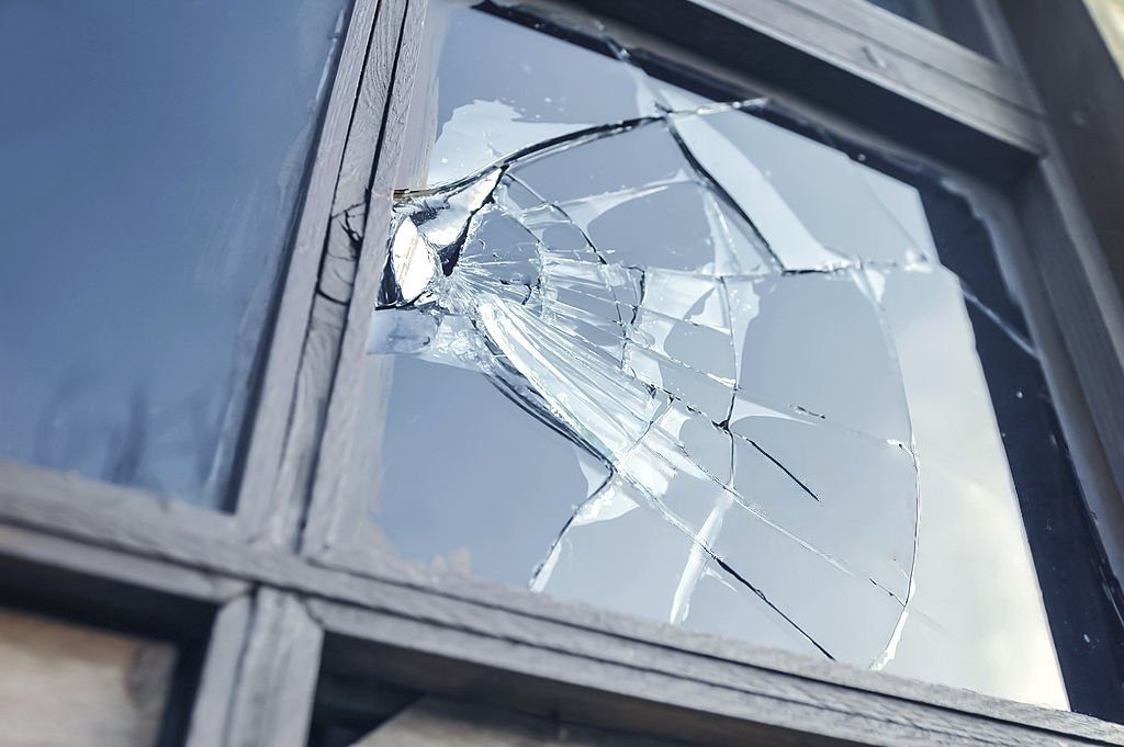 Glass Breakage Causes & Window Film Risk Guide | FANCYFIX